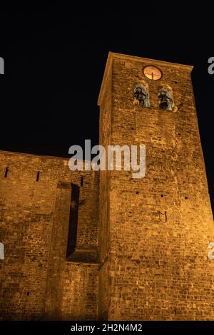 Old town of the beautiful village of Anso, Pyrenees region, Huesca ...
