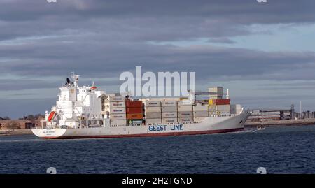The refrigerated cargo ship MV BALTIC KLIPPER approaching the harbour ...