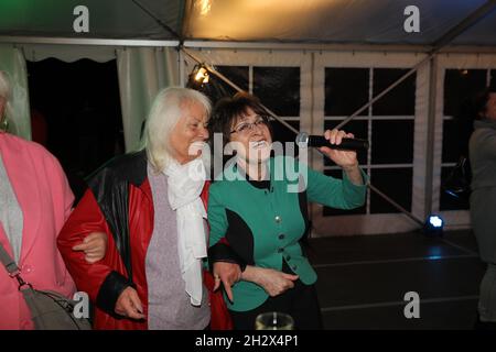 Brigitte Mentzel und Ingrid Raack bei der Show zur Einweihung des Achim ...