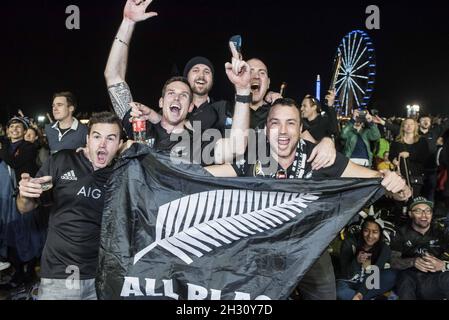 New Zealand Rugby Fans Celebrate winning the Rugby World Cup 2015, at ...