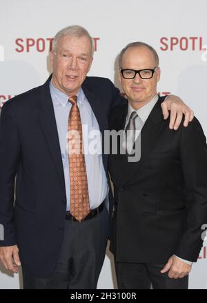 Former Spotlight editor Walter 'Robby' Robinson, left poses for ...