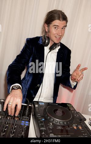 Rob Da Bank DJ's at English National Ballet's Nutcracker Christmas ...
