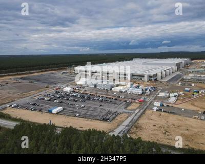 Tesla gigafactory in Germany during construction Stock Photo - Alamy