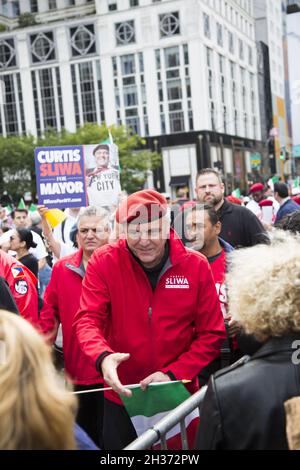 Republican Party mayoral candidate Curtis Sliwa and wife Nancy Regula ...