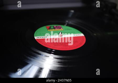 King Crimson 1969 debut album In the Court of the Crimson King vinyl LP ...