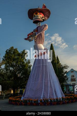 View of Monumental Catrina with a 12 meters of long manufactured with ...