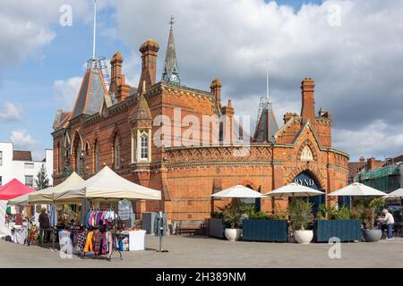 RYND Restaurant and handicraft stalls at Wokingham Town Hall, Market ...