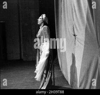 Aufführung im Opernhaus in Rom; Italien 1940er Jahre. Performance in ...