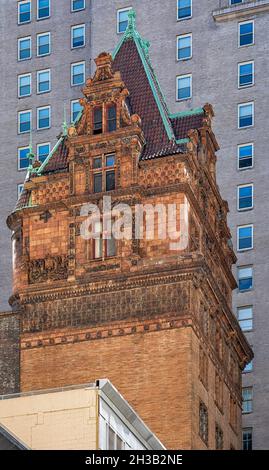 Crozer Building (1420 Chestnut Street) was built by the American ...