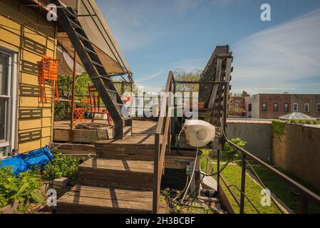 Design of urban farm rooftop garden at Funan Mall, Singapore Stock ...