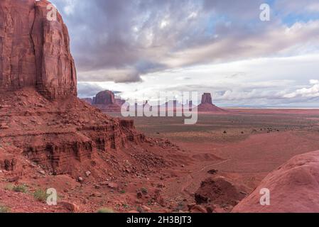 Monument Valley panorama from Artist point at sunset Stock Photo - Alamy