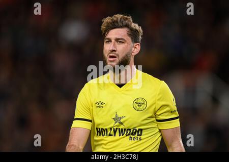 Charlie Goode (4) of Brentford during the game Stock Photo - Alamy