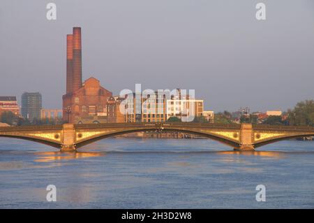 The former Lots Road Power Station, now Sir TErry Farrell's The ...