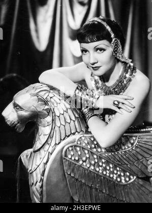 Claudette Colbert in 'Cleopatra', 1934 Stock Photo - Alamy