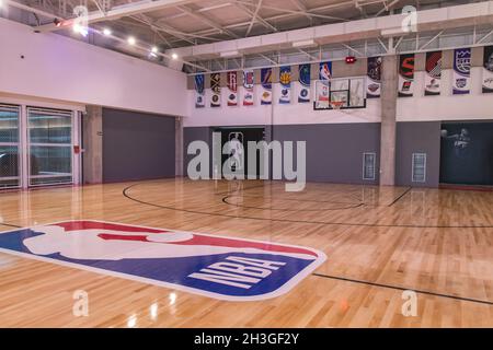 An NBA Store was inaugurated at the Morumbi Town Mall, in São Paulo ...