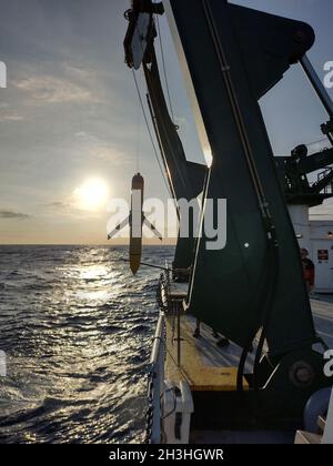 US Navy The Office of Naval Research vessel (ONR) YP-679, Afloat Lab ...