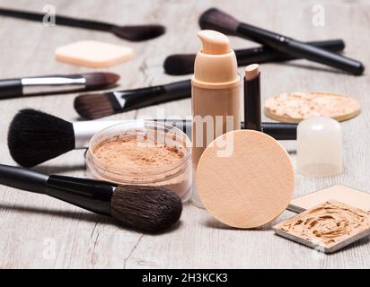 Close-up of powder brush with wooden handle on white background Stock ...