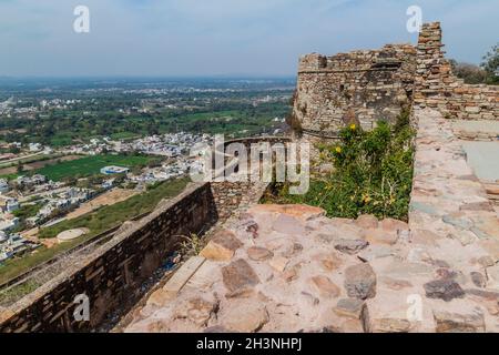 Walls of Chittor Fort in Chittorgarh, Rajasthan state, India Stock ...