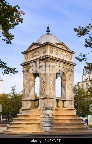 Fontaine des Innocents Paris France Stock Photo - Alamy
