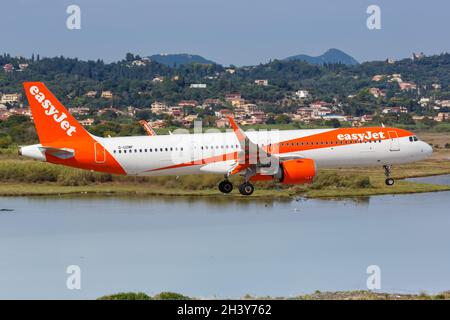 EasyJet Airbus A321neo aircraft Corfu Airport in Greece Stock Photo - Alamy