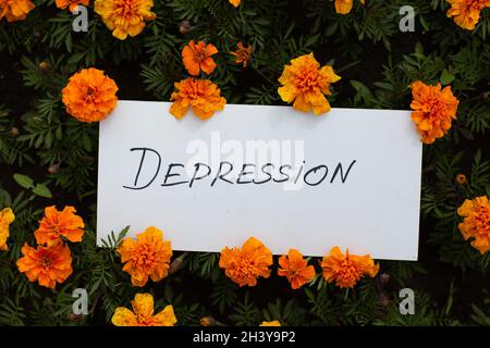 Sheet of paper with Help sign in male hand on dark background Stock ...