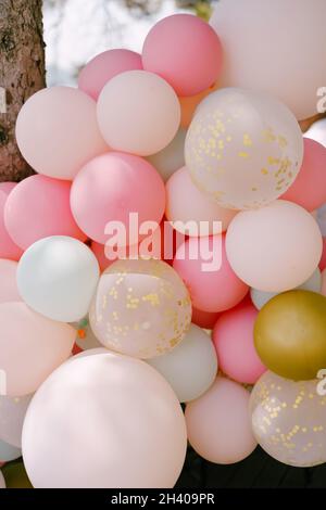Many colorful balloons in wedding ceremony indoor Stock Photo - Alamy