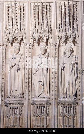 Stone choir (rood) screen, with statues of english kings, at Canterbury ...