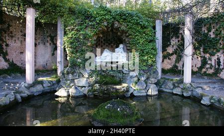Horta Labyrinth Fountain in Barcelona, Catalunya, Spain, Europe Stock ...