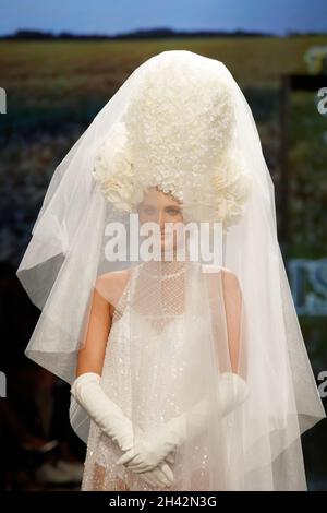 Los Angeles Fashion Week - Art Hearts Fashion - The Black Tape Project ...