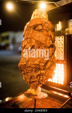 Trompo de carne Mexican Tacos al Pastor in Mexico city Stock Photo - Alamy