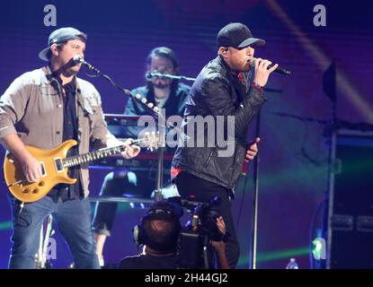 Cole Swindell performs at the iHeartCountry Festival at the Frank Erwin ...