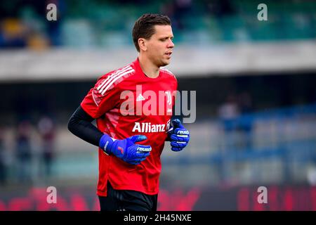 Wojciech Szczesny of Juventus during the warm up prior to the Serie A ...