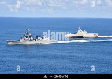 Murasame class destroyer Stock Photo - Alamy