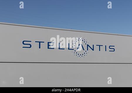 Kokomo - Circa October 2021: Chrysler Pacifica SUV minivan display at ...