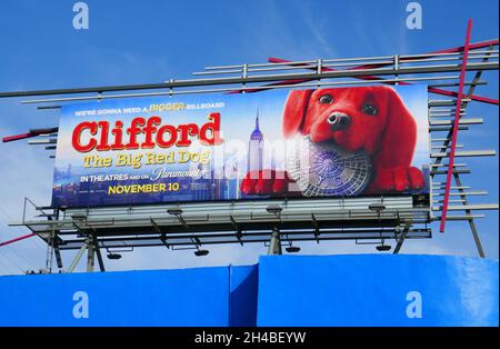CLIFFORD THE BIG RED DOG, US poster, center: Clifford, 2021 ...