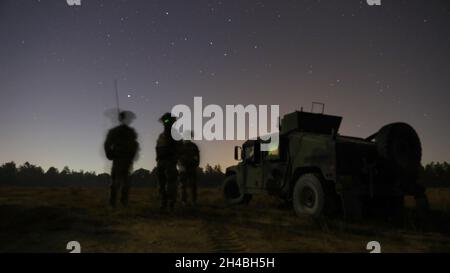 Paratroopers assigned to "2 Fury", 2-508th Parachute Infantry Regiment ...