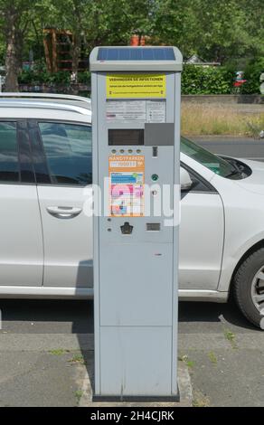 Parkautomat, Berlin, Deutschland Stock Photo - Alamy