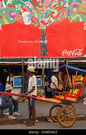 Madagascar. Antsirabe. Pousse-pousse, le taxi malgache. // Madagascar ...