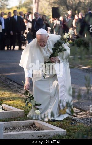 Roma, . 02nd Nov, 2021. Rome, Vatican- 2021-11-02 Pope Francis Visits ...