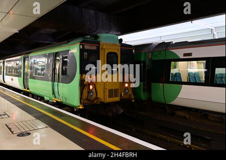 A southern class 455 at London Victorian station Stock Photo - Alamy
