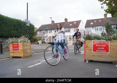 low traffic neighbourhood LTN traffic calming hacnney Stock Photo - Alamy
