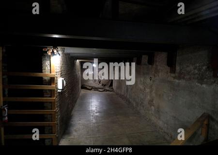 Seattle Underground a network of underground passageways and basements ...