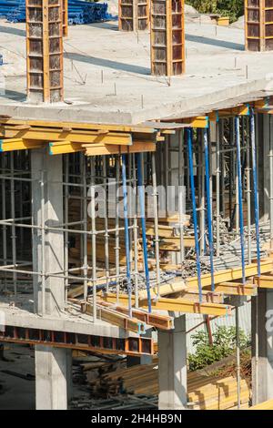 Falsework used on skyscraper building Stock Photo - Alamy