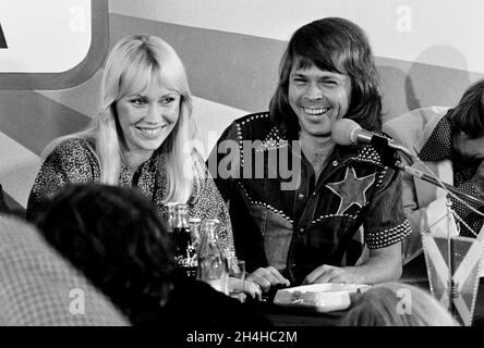 1976-10-10Swedish pop group Abba, Agnetha Faltskog Bjorn Ulvaeus and manager Stikkan Andersson ...