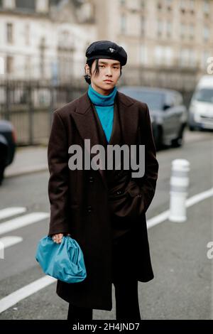 Street style, YKA Alex (Yuukiau) and YLA Alan (Yiulanau) arriving at ...