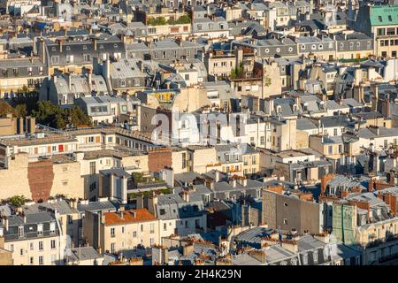 France, Paris, zinc roof of Paris, Haussmannian building, 16th ...