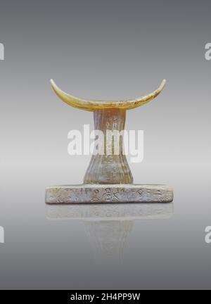 Ancient Egyptian head rest for sleeping on, type 1 . Egyptian Museum ...