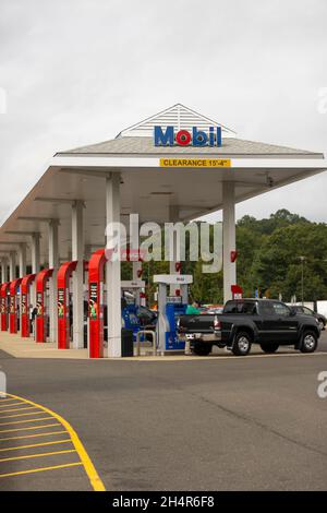 Mobile gas station on interstate 95 service area in Connecticut Stock ...