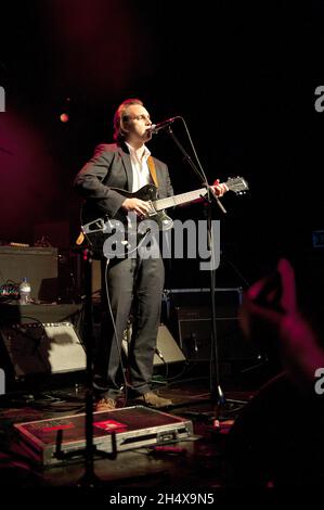 Willy Mason performs live in concert at 02 Academy, Birmingham Stock Photo - Alamy