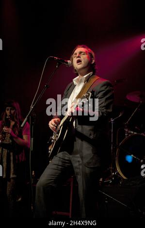 Willy Mason performs live in concert at 02 Academy, Birmingham Stock Photo - Alamy